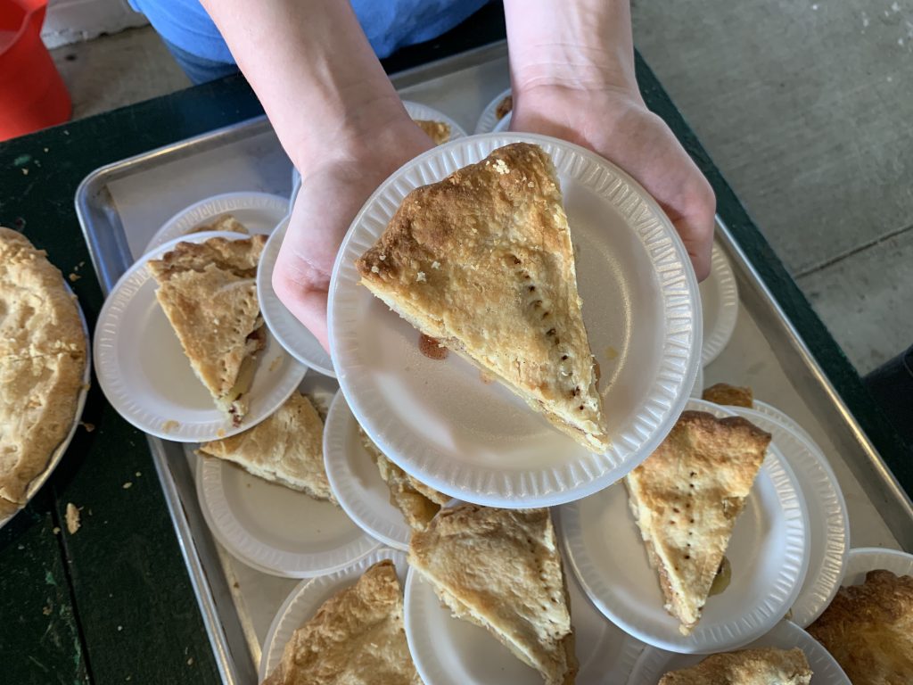 Fall Capon Recipe: Apple Pie! - Capon Springs