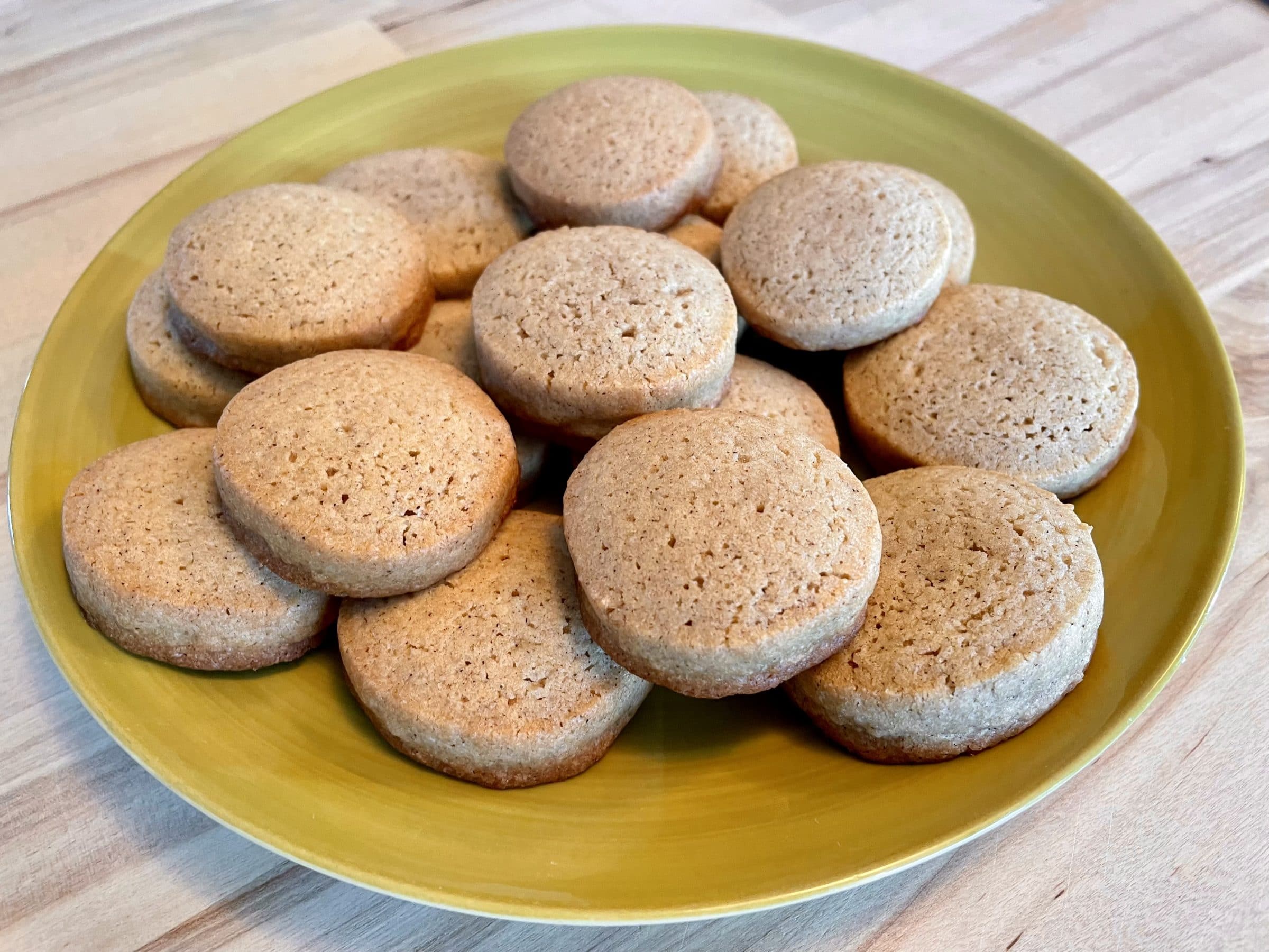 Vintage Capon Recipe: Spice Refrigerator Cookies - Capon Springs